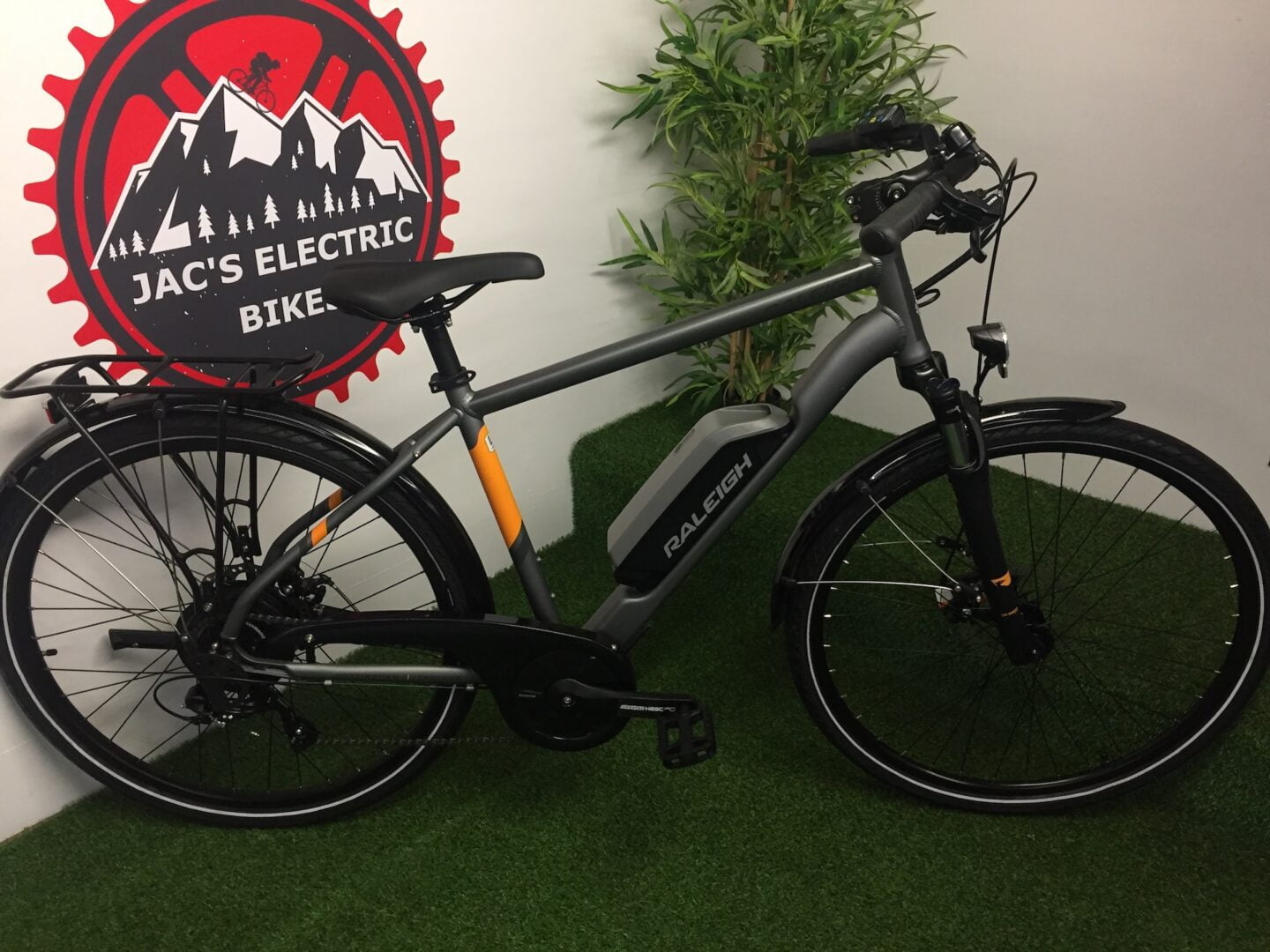 Raleigh Array Crossbar Mountain / Touring eBike - JACs Electric Bikes